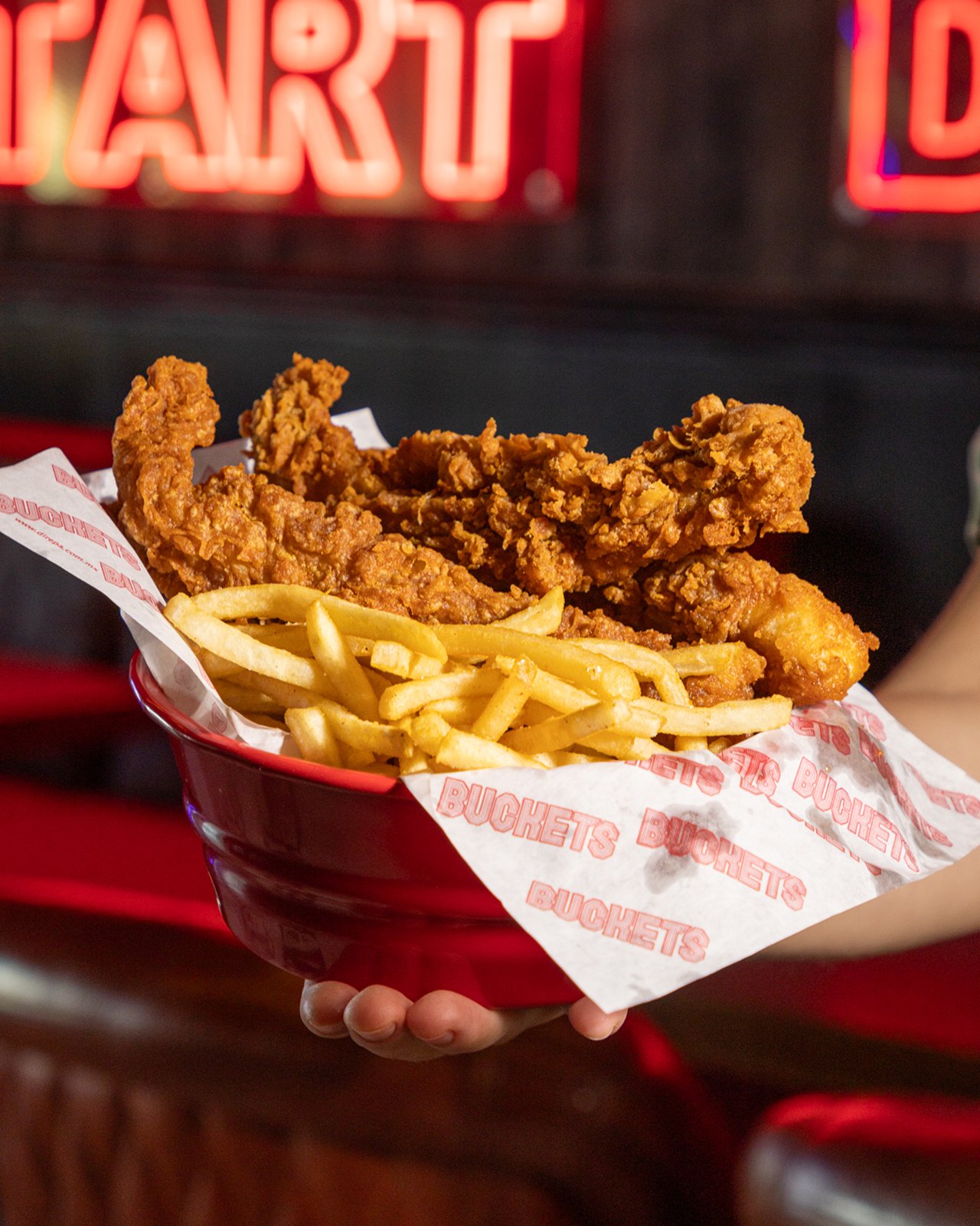 Buckets – Restaurant