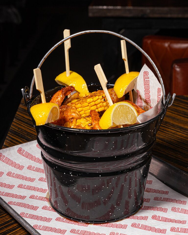 Buckets – Restaurant